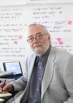 Muere Bill Moggridge, diseñador de la primera computadora portátil