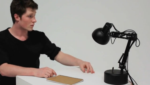 La lámpara de Pixar -Luxo- cobra vida