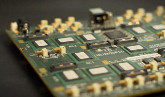 NeuroGrid: simulación del cerebro