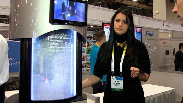 #CES2015: Lavado y desinfectado de lentes con OpticWash