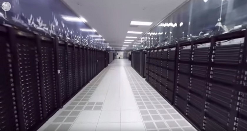 Conoce en 360° un Centro de Datos de Rackspace, donde se alojan miles ...