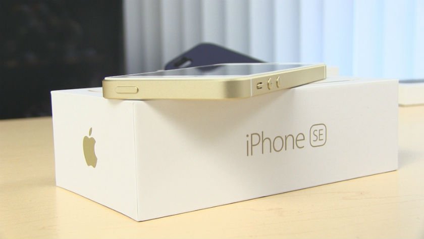 iPhone SE: Unboxing y primeras impresiones