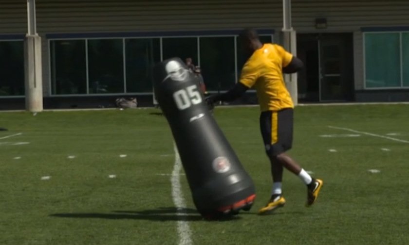 Los robots llegaron a los entrenamientos de los Steelers de Pittsburgh