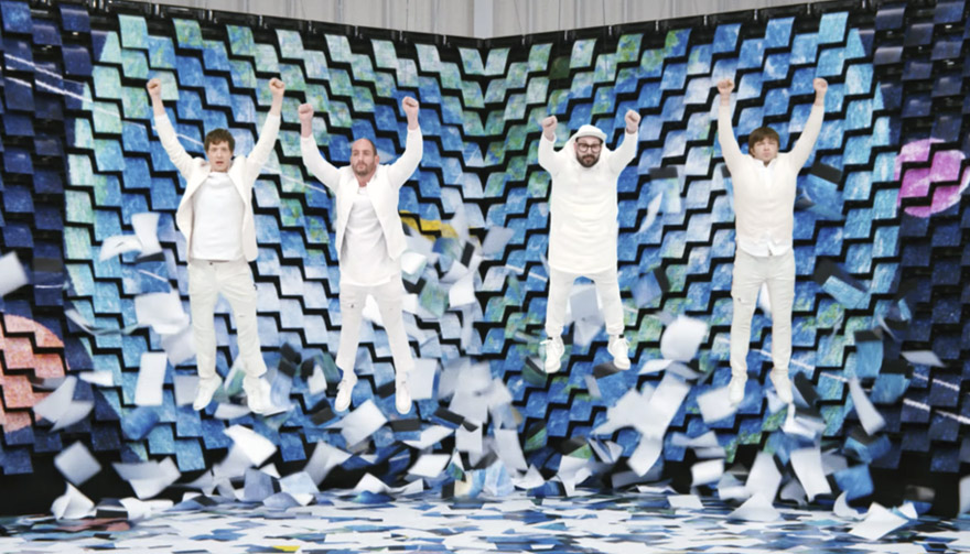 La banda OK Go vuelve a sorprender con su nuevo videoclip lleno de ...