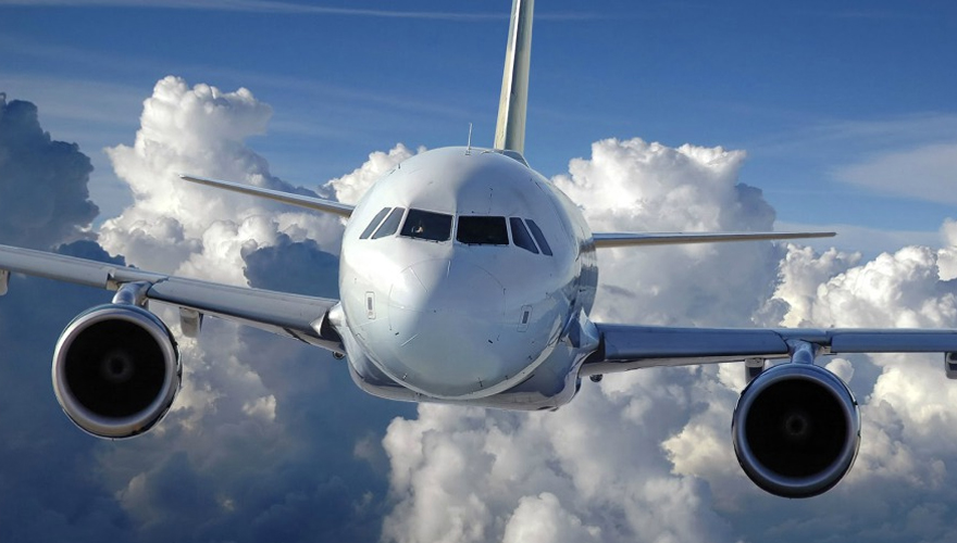 ¿Por qué casi todos los aviones son de color blanco?