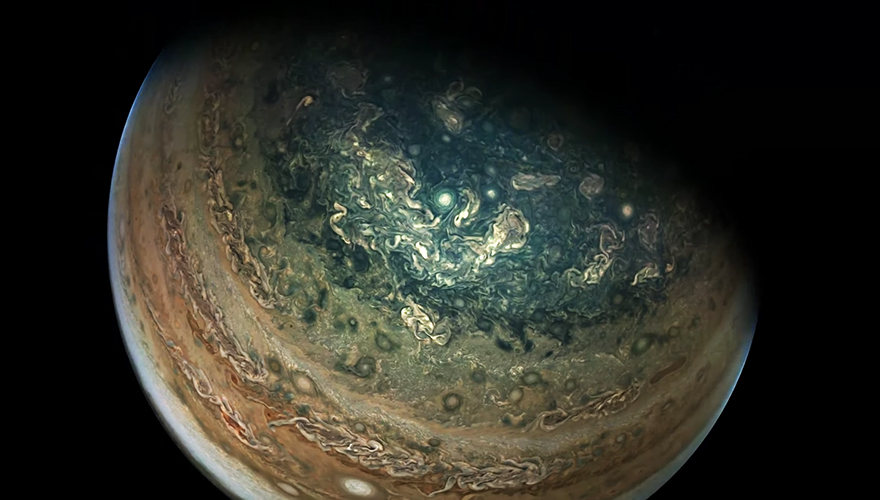 VIDEO: Juno envía las fotos más cercanas jamás tomadas a Júpiter