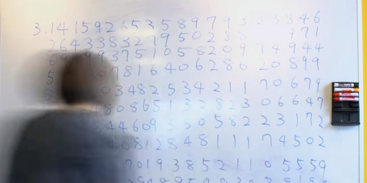 unocero - ¡Pum! Ingeniera de Google bate el récord mundial para calcular Pi